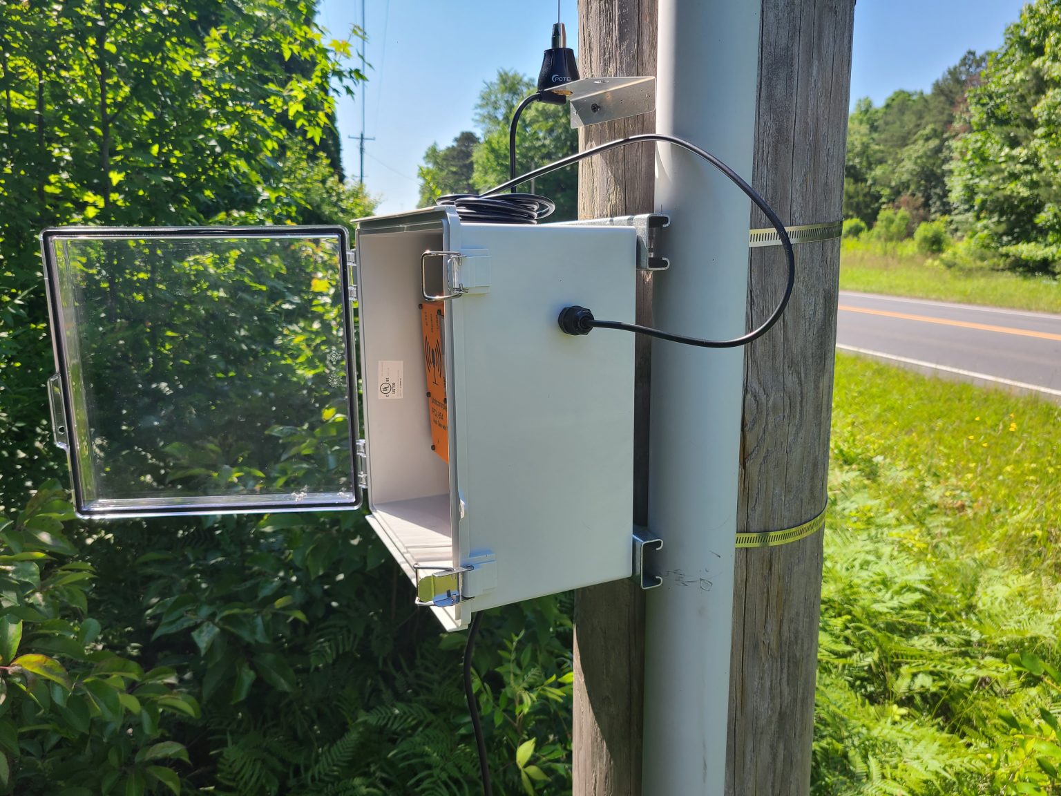 Indoor/Outdoor Enclosure - Pilot Controlled Lighting System