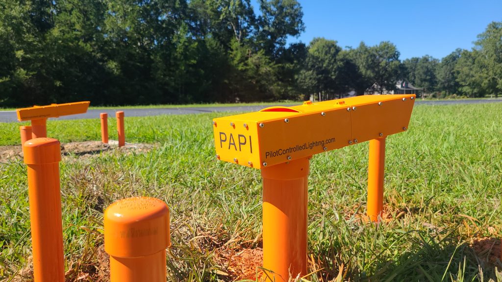 PAPI - Precision Approach Path Indicator - Pilot Controlled Lighting System